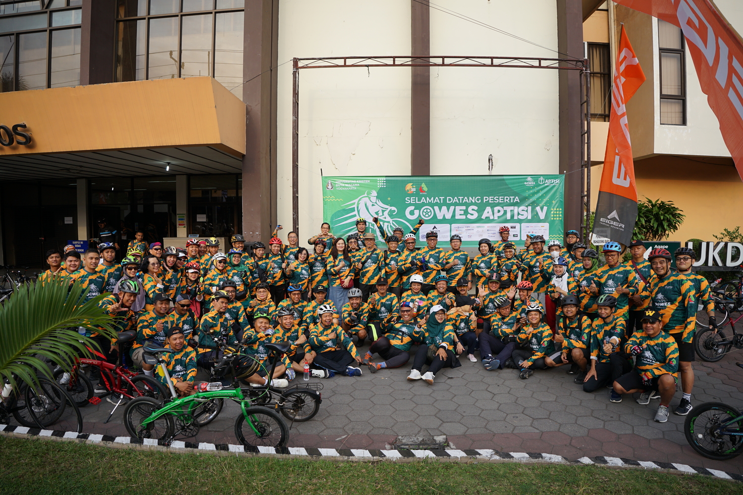UKDW Host Gowes APTISI Region V DIY - Duta Wacana Christian University ...