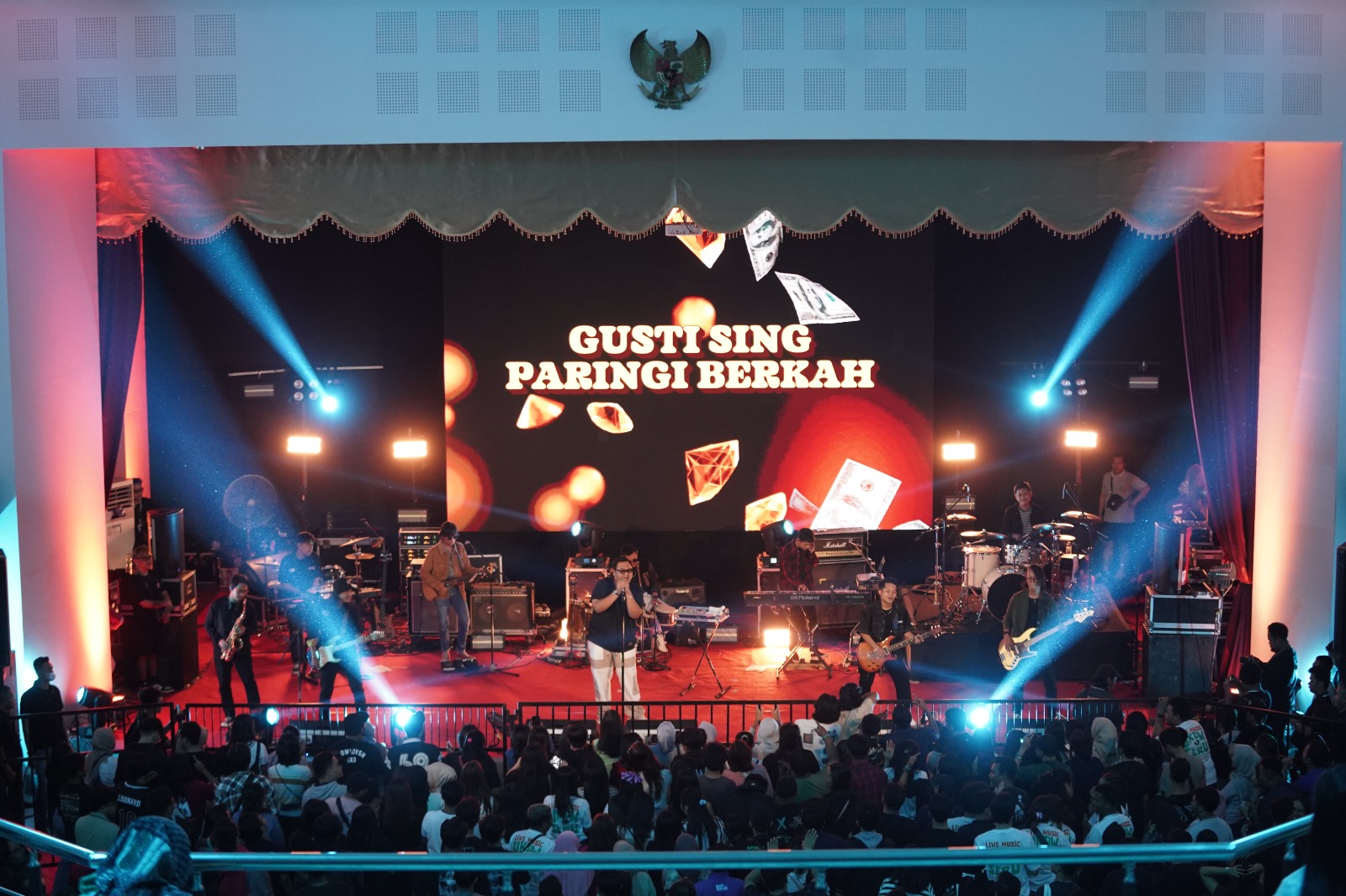 Ndarboy and Jumat Gombrong Rock the UKDW Seru Event - Duta Wacana ...